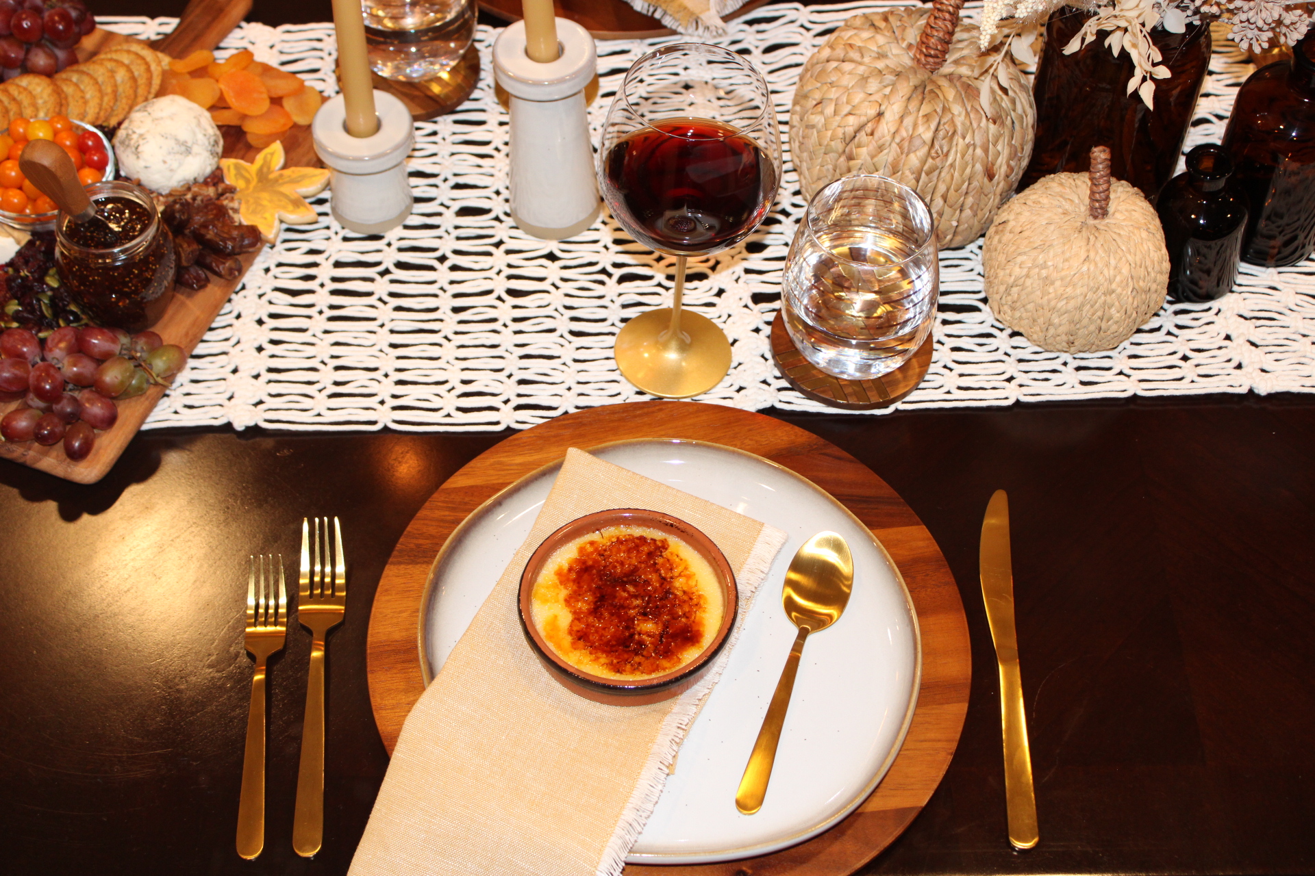 Family Dinner Table Setting